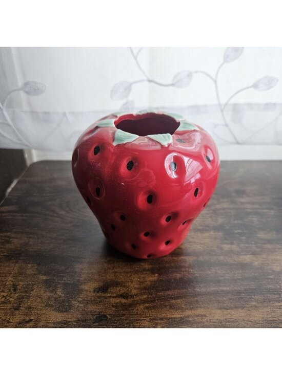 Ashland | Accents | Strawberry Shaped Ceramic Planter Vase 45 Red ...